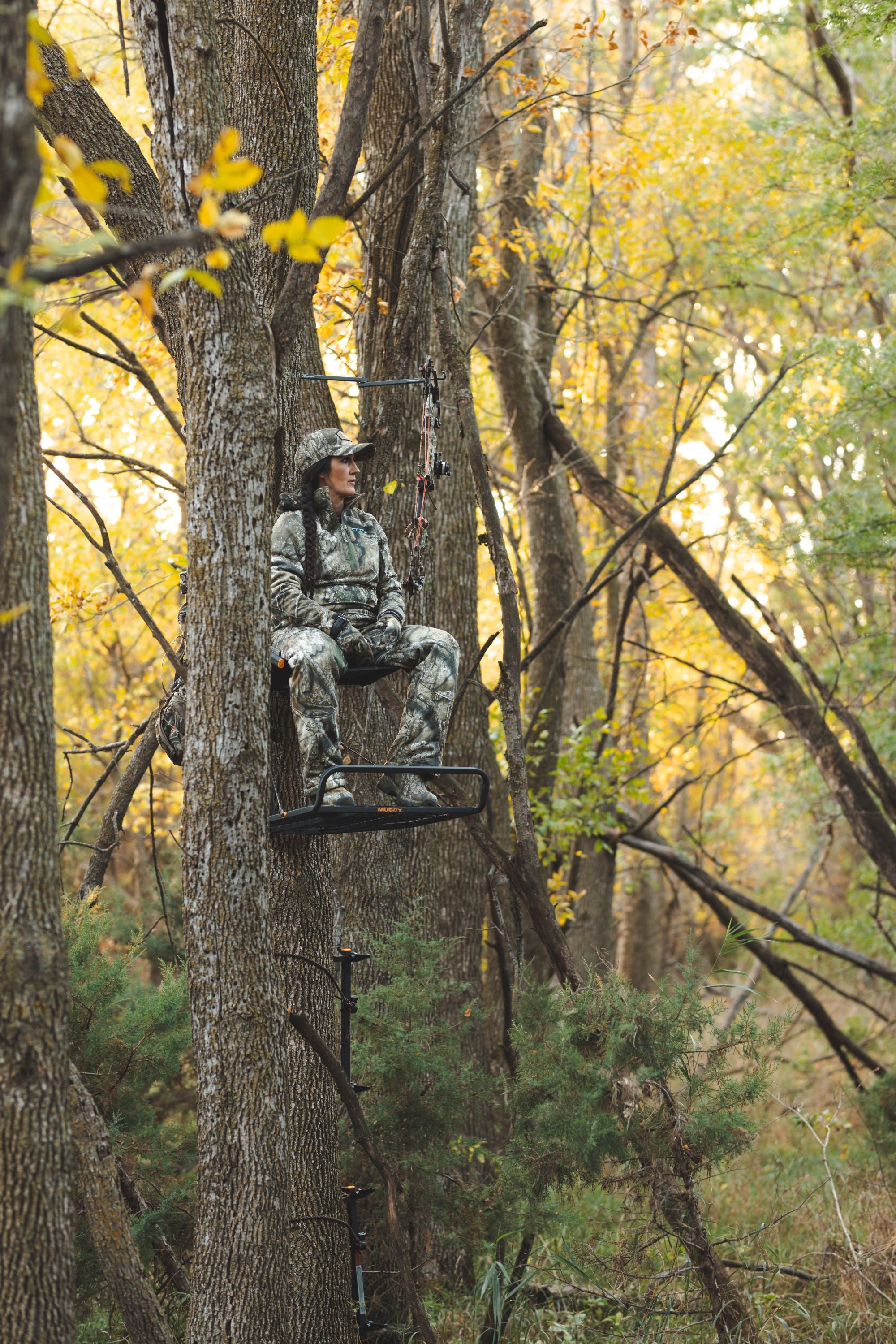 How to Stay Quiet and Comfortable in a Tree Stand or Ground Blind
